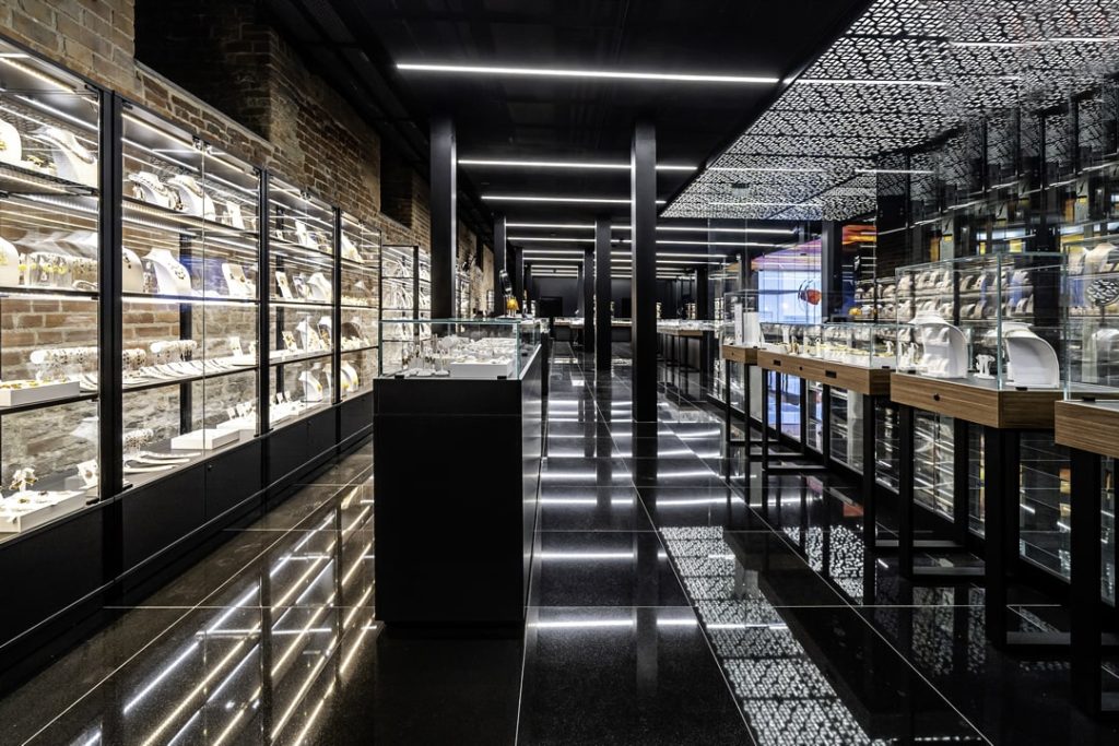 Vitrine pour musée & patrimoniale - Standing Case | France